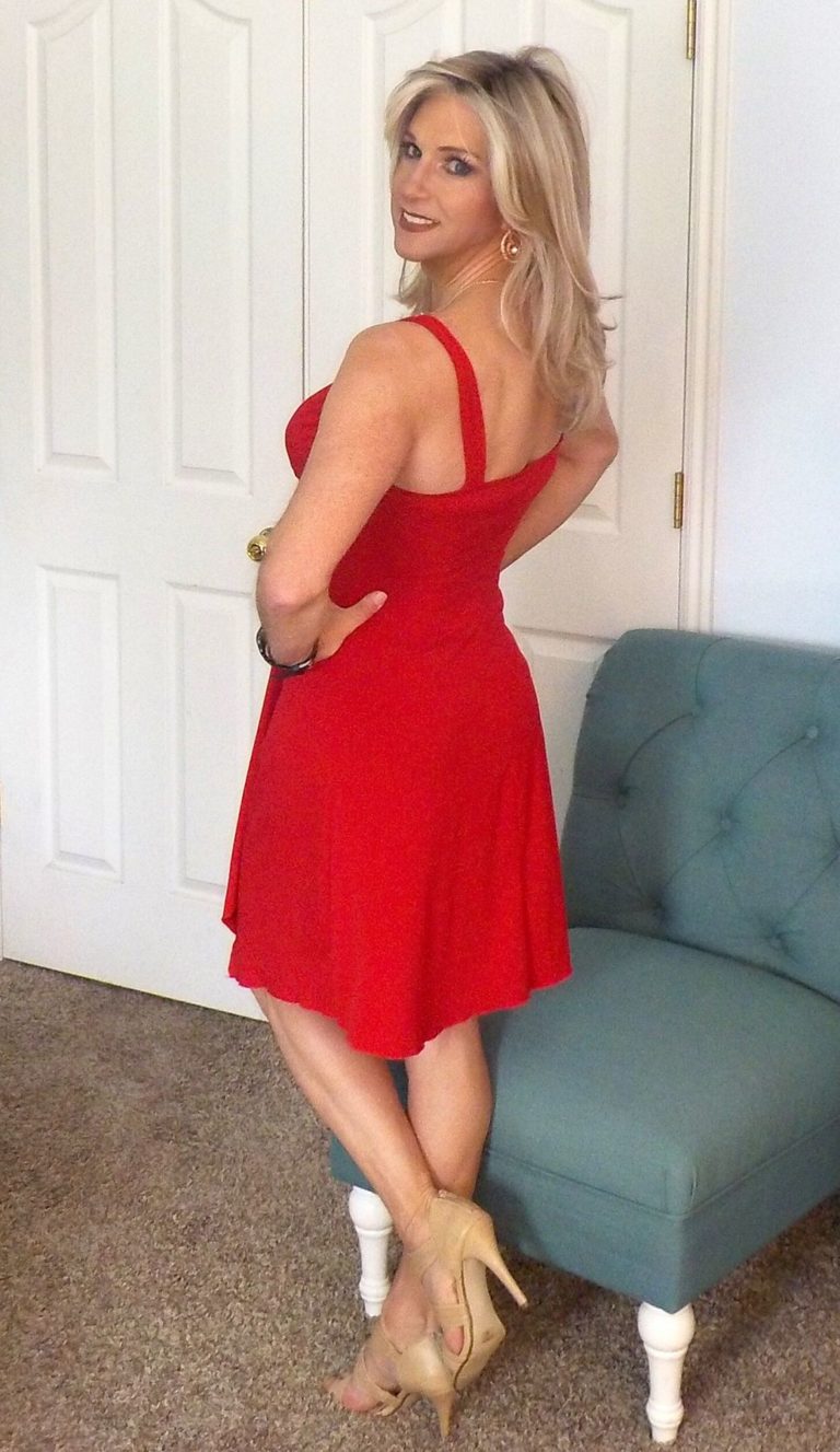 Interview with Beautiful Crossdresser Heidi Phox - All About Crossdresser