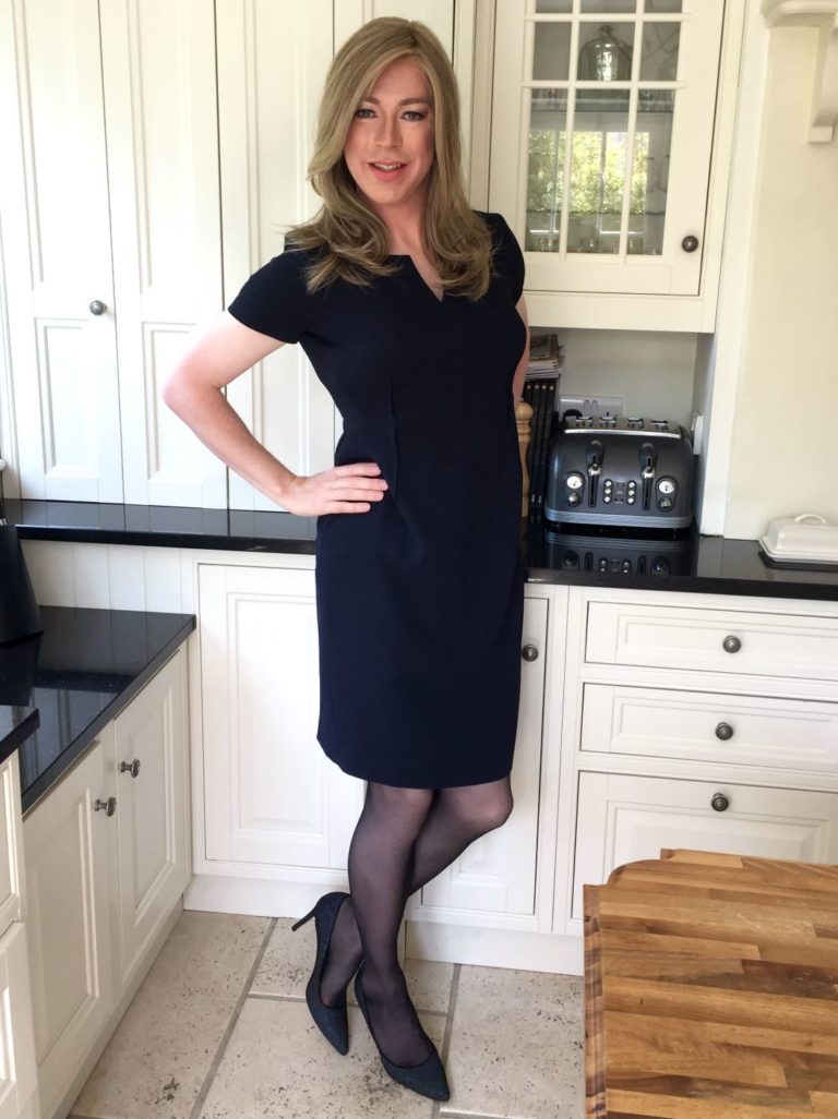 Femesque - Crossdressing Services in UK