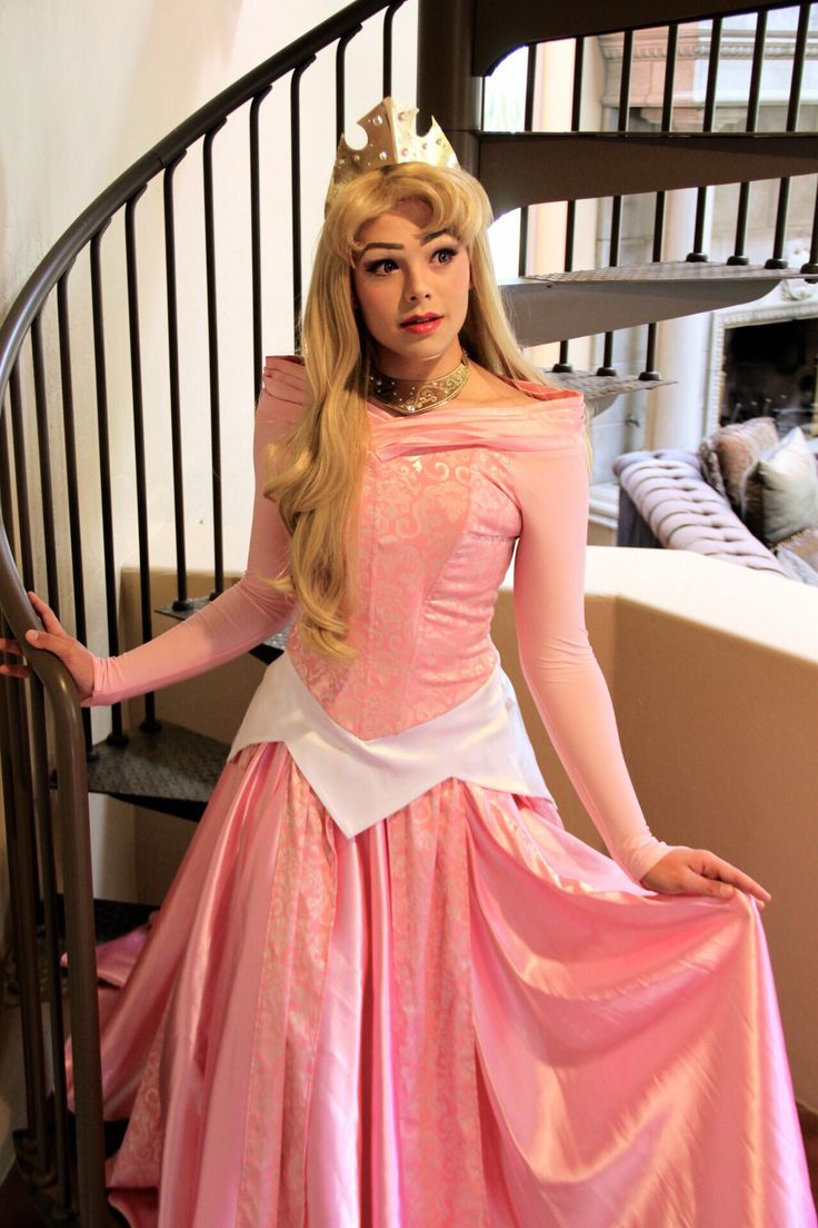 Makeup Artist Transforms Himself Into Real-Life Disney Princess