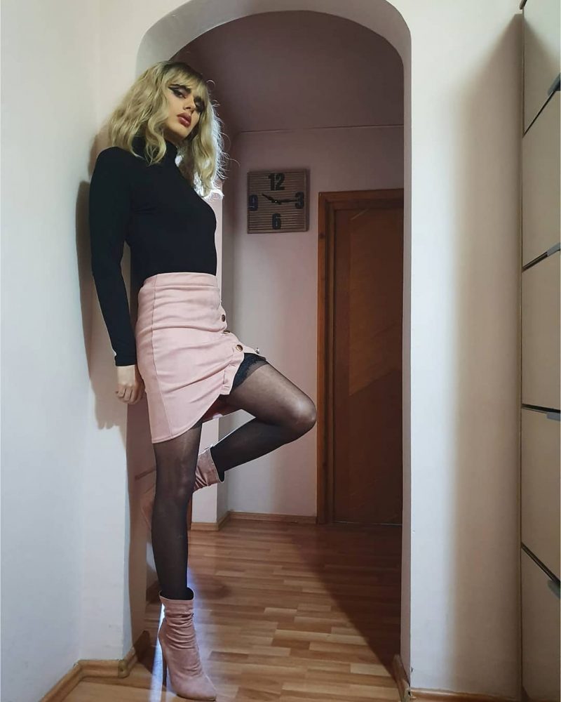 Olive La Strada - Crossdresser Profile