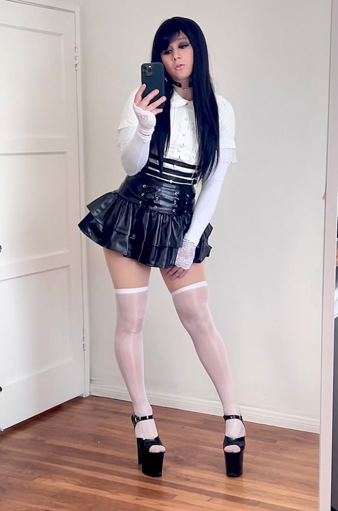 Amy - CoverGirl of the Week ( December) - All About Crossdresser