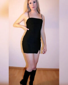 Interview of Beautiful Crossdresser Lisa Cross - All About Crossdresser